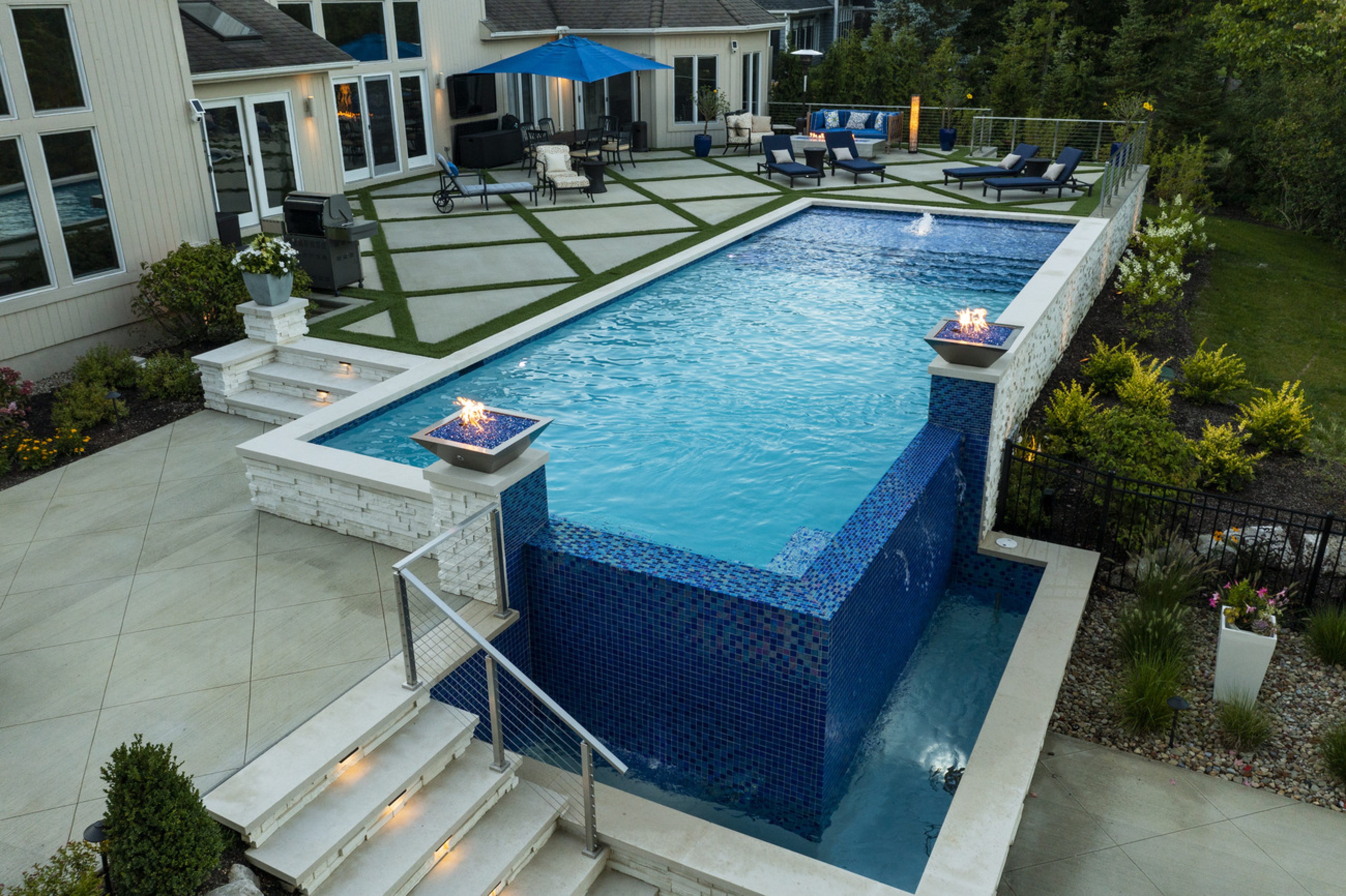 Pool Installation in North Olmsted & Cleveland, OH | High-Tech Pools