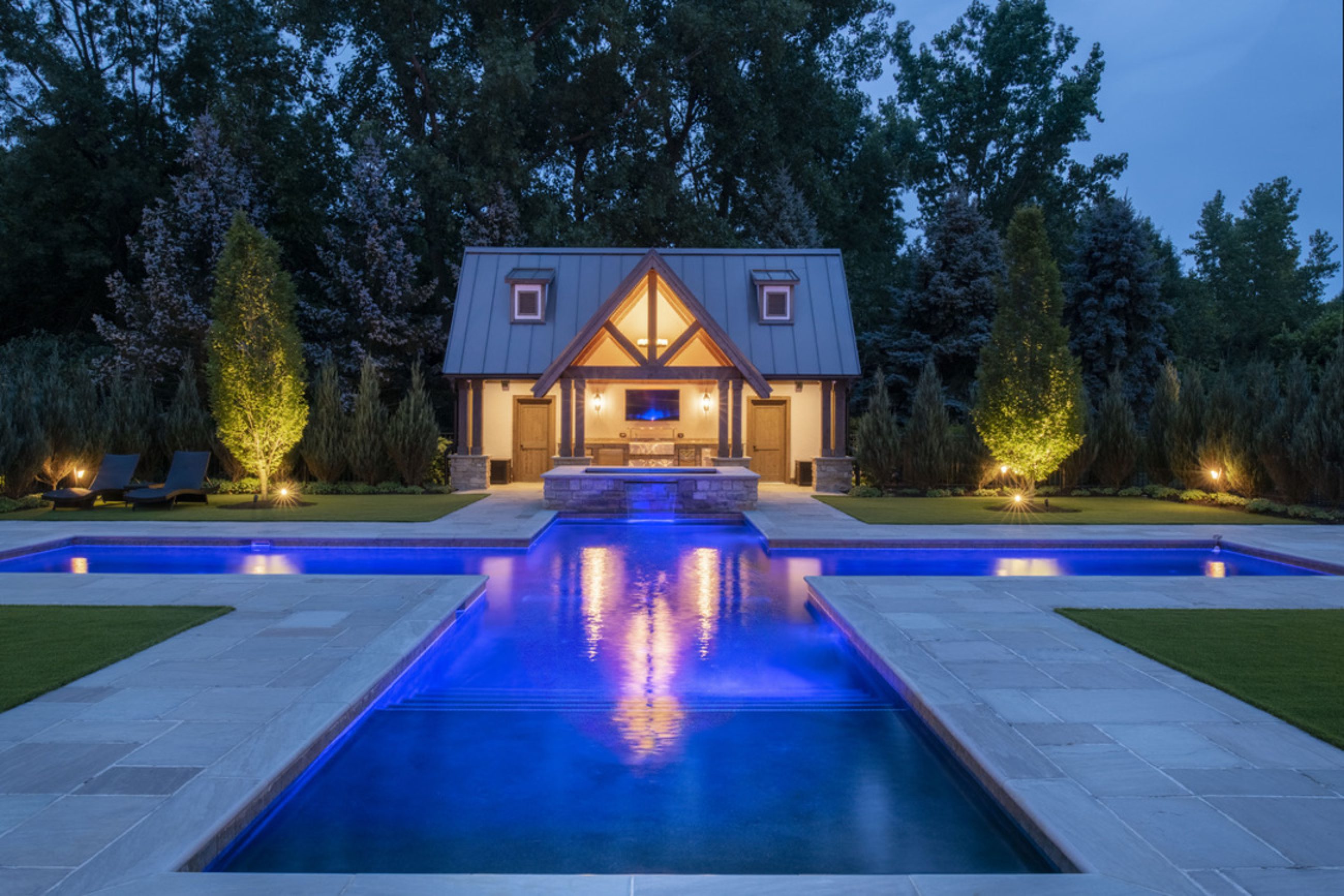 Pool Installation in North Olmsted & Cleveland, OH | High-Tech Pools